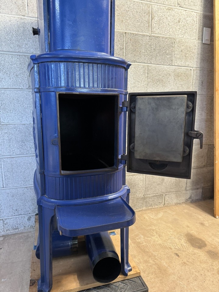 Beautiful Blue Enamel, Lange Freestanding Wood Stove 6302k, Made in ...