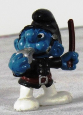 1981 VINTAGE Peyo SMURF Policeman COP w. WHISTLE 2" SCHLEICH Made Hong ...