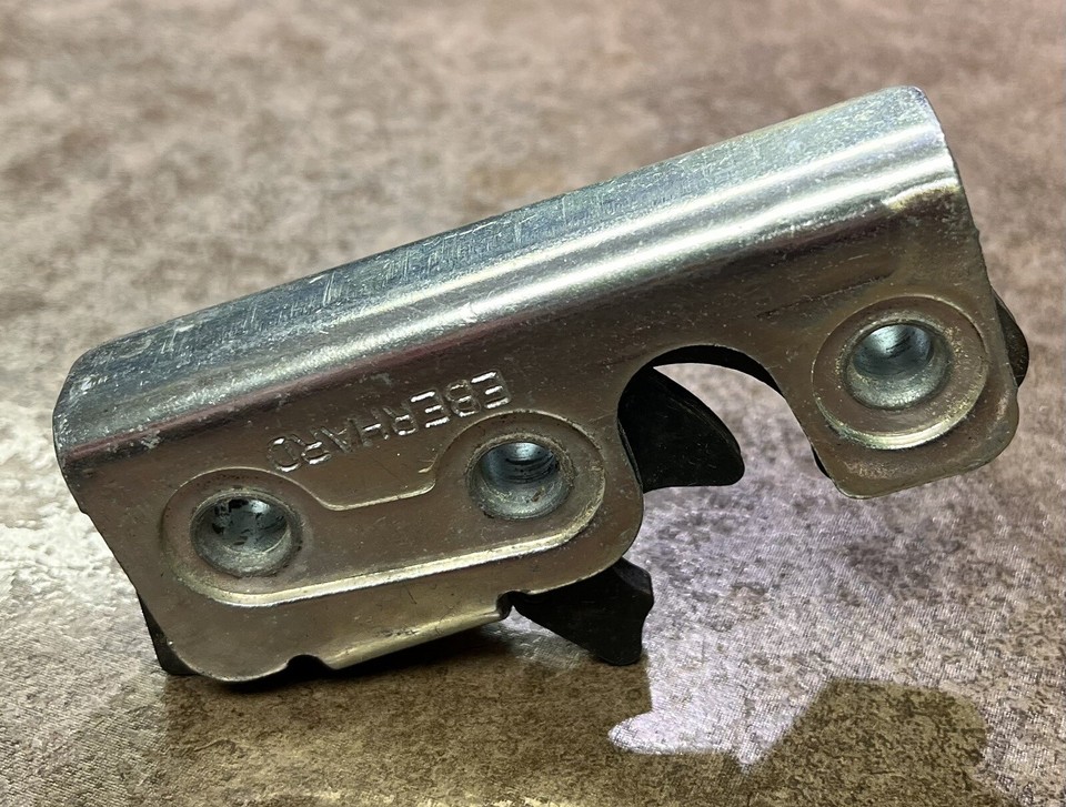 Eberhard Rotary Latch K168-306R / 21526AA