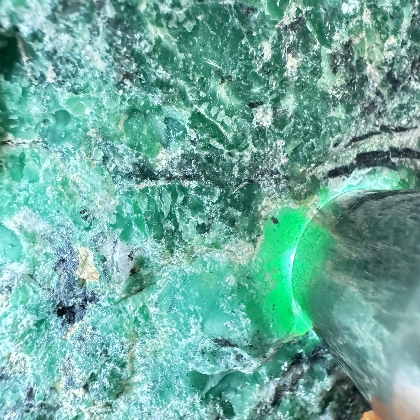 Natural Emerald Rose Variscite Semi Translucent Emerald Green AAA Grade ...