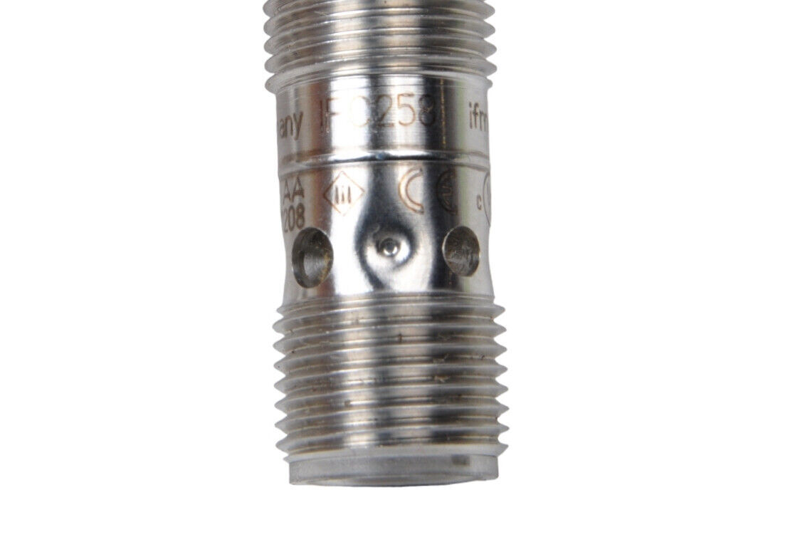 IFM inductive sensor IFC258, IFK3003BBPKG / AM / V4A / US-104, PNP, M12 ...