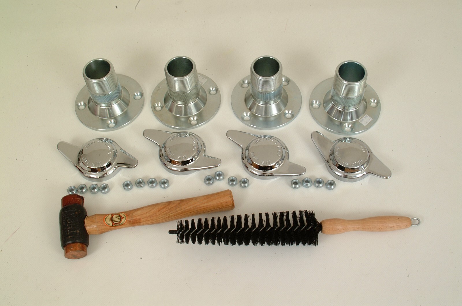 TRIUMPH TR6 CHROME WIRE WHEEL KIT ALSO FITS TR2 TR3 TR3A TR4 TR5 TR ...