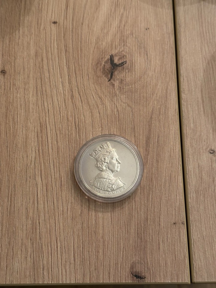 2002 Elizabeth II - £5 Five Pound Golden Jubilee Coin Brilliant ...