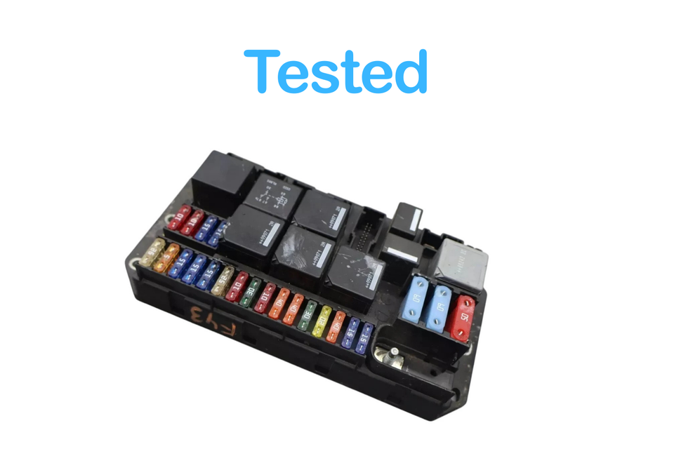 10-12 Land Rover Range Rover L322 HSE Engine Compartment Fuse Relay Box ...