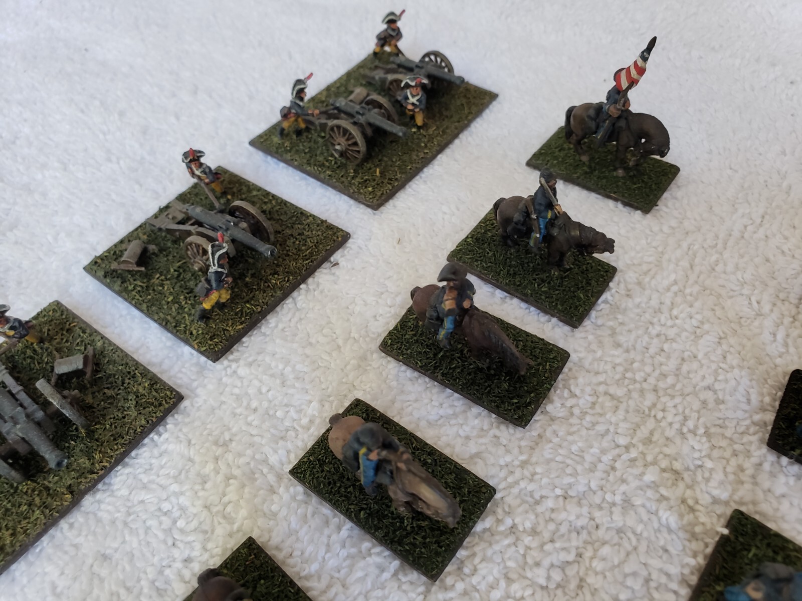 Nicely Detailed 60-Piece Heavy Metal HO Scale Toy Soldier Set! | eBay