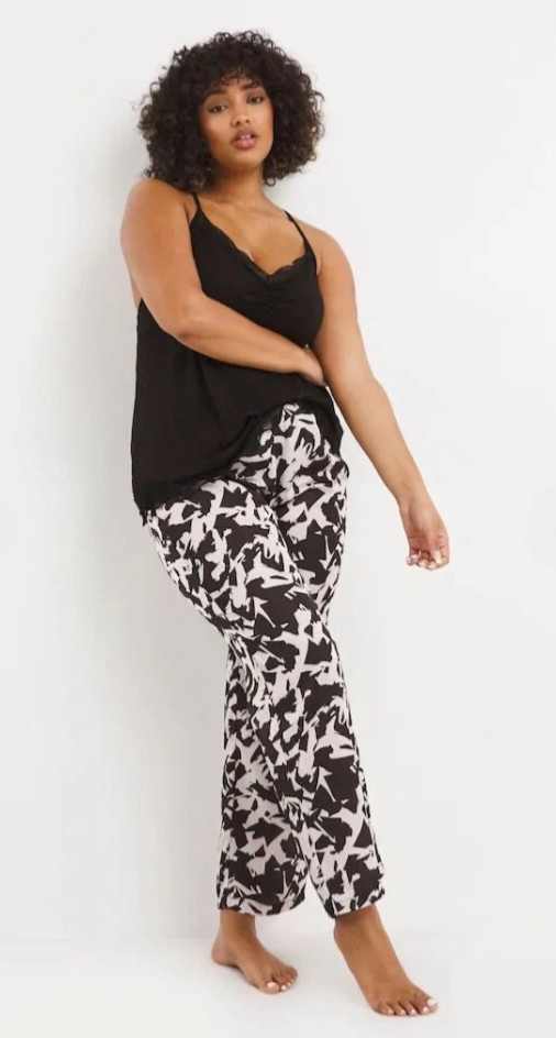 BNWT Pretty Secrets Luna 2pc Pyjama Set PJs Pants Top w/ Bust Support ...