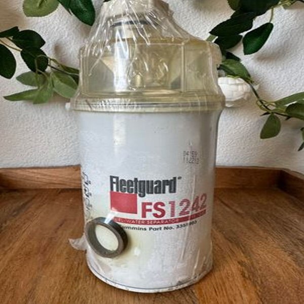 Fleetguard OEM FS1242 Diesel Fuel/Water Separator Filter | eBay