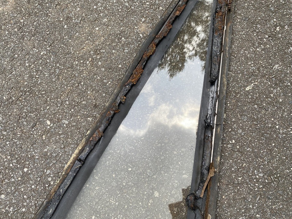 1984-89 Nissan Z31 300ZX OEM Passenger RH Side 2+0 Quarter Window Glass ...