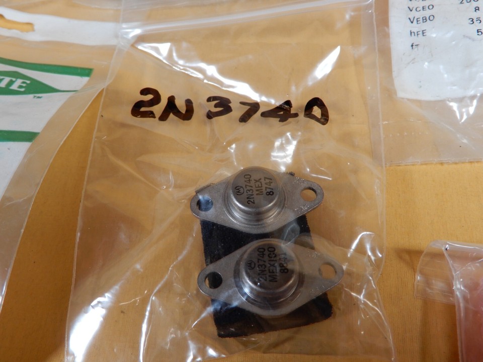 Huge Lot of Vintage TO-3 Transistors NTE121 2N669 2N443 2N3740 2N6235 ...