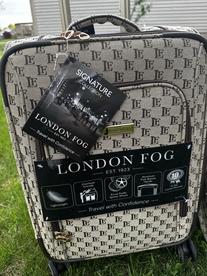 LONDON FOG SIGNATURE COLLECTION 15” & 20” LUGGAGE SET | eBay