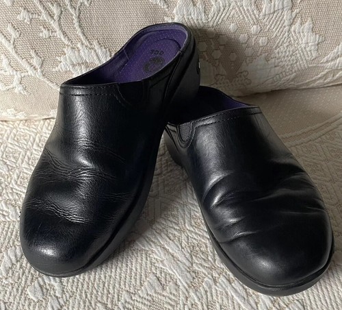 CROCS Women’s Size W8 Black Leather Cobbler 2.0 Mule Clogs 16052 | eBay