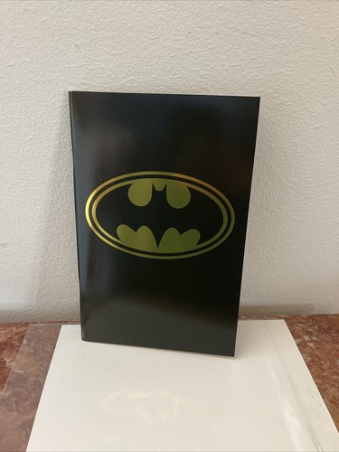 BATMAN #135 900th Issue Black & Gold Foil Logo Variant 2023 | eBay