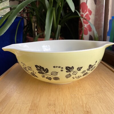Vintage Pyrex 444 Yellow Gooseberry 4 Quart Cinderella Mixing Bowl ...