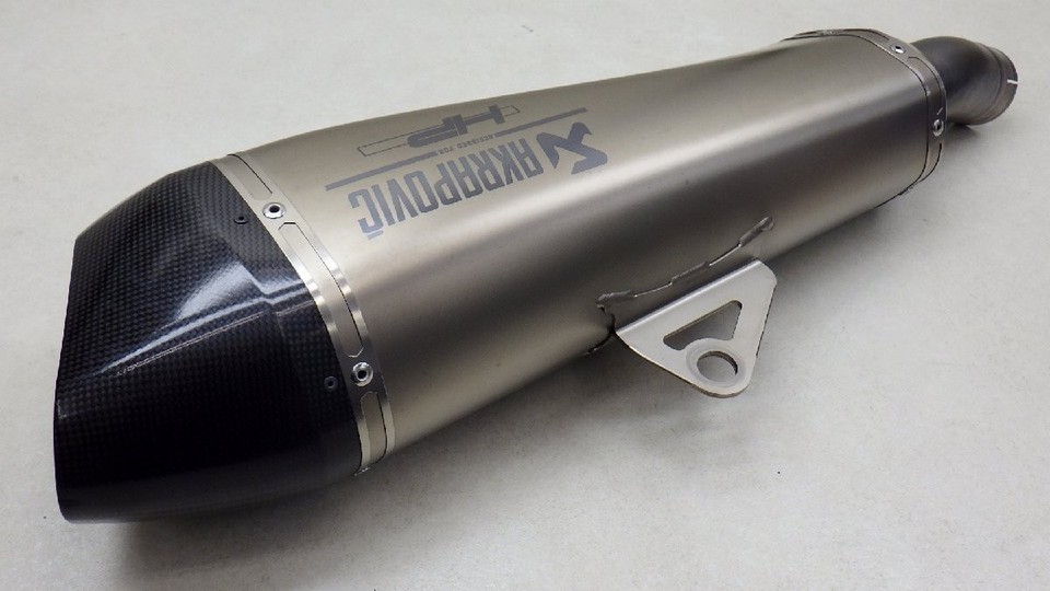 Silenziatore sportivo Bmw F700Gs Akrapovic Hp silenziatore scarico slip ...