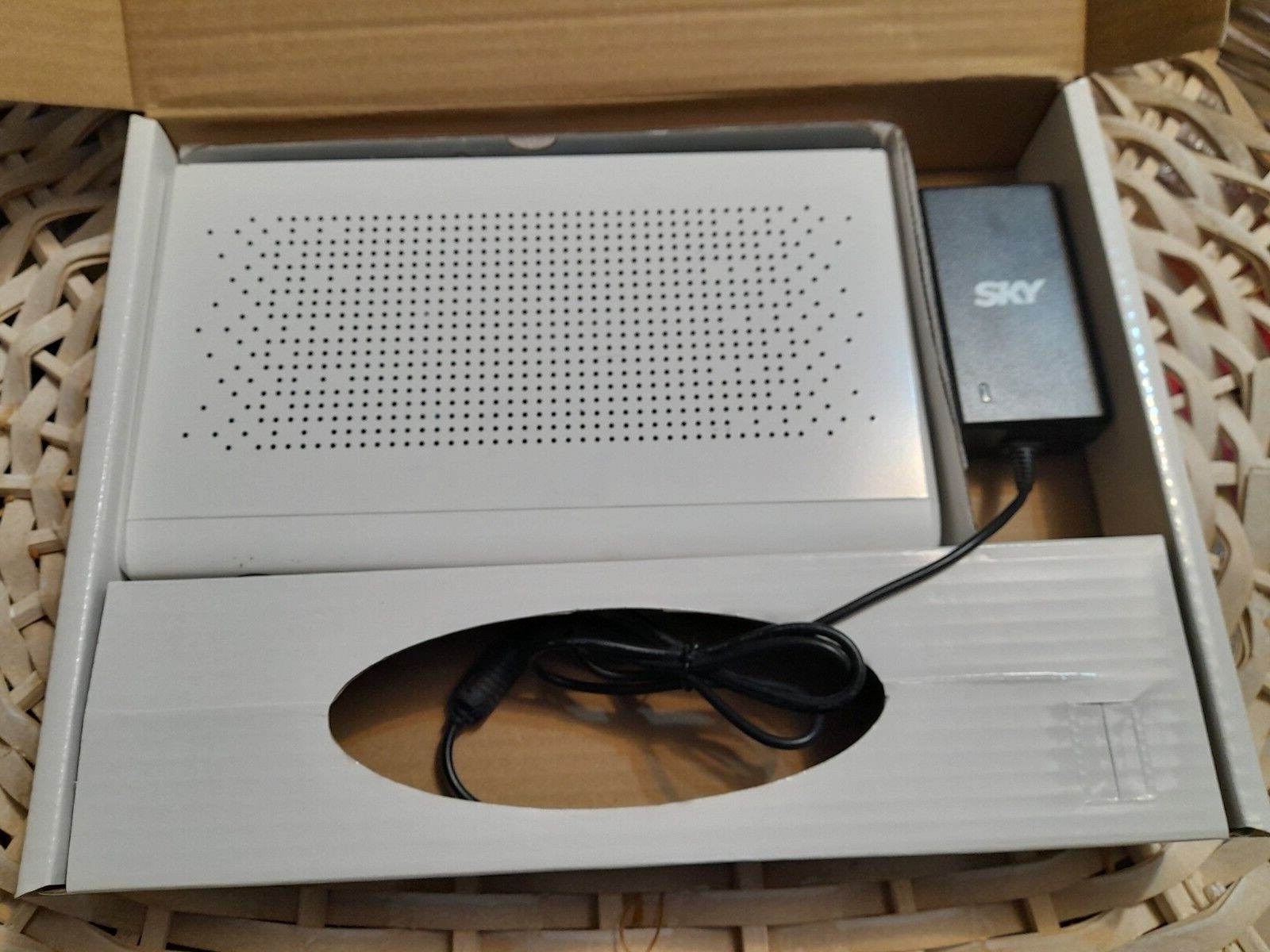 DECODER SKY HD PACE DS830NS + REGALO SCHEDA SCADUTA PER CANALI IN ...