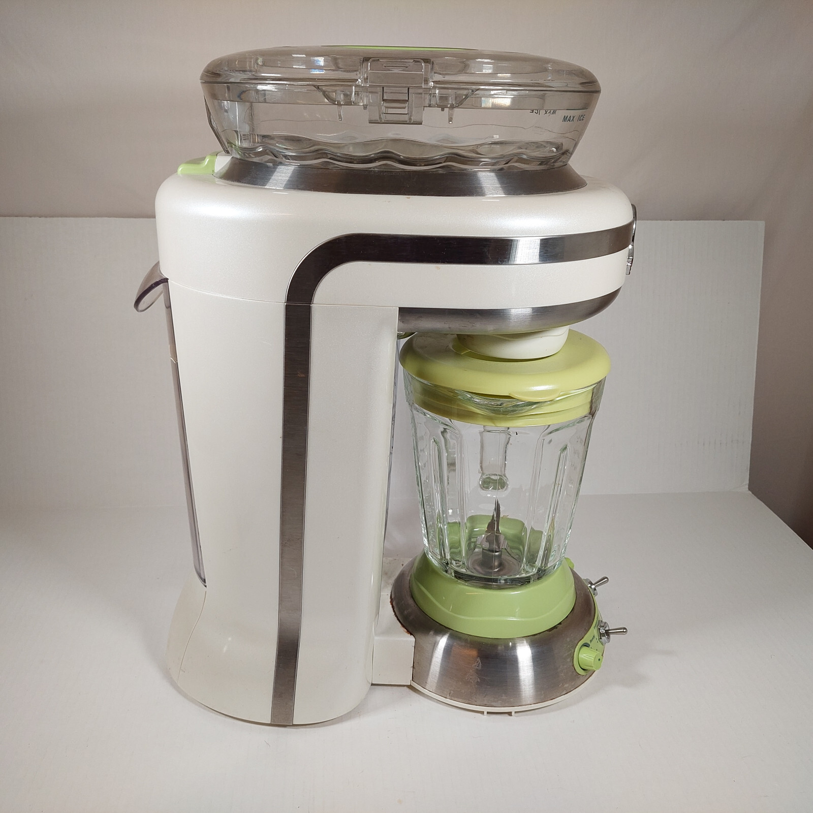 Margaritaville Premium Frozen Concoction Maker DM1000 Margarita Machine ...