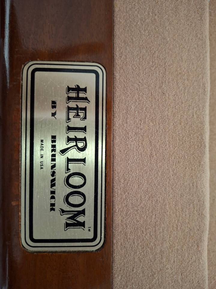 Brunswick Heirloom pool table 9' cherry oak excellent condition. Pick ...