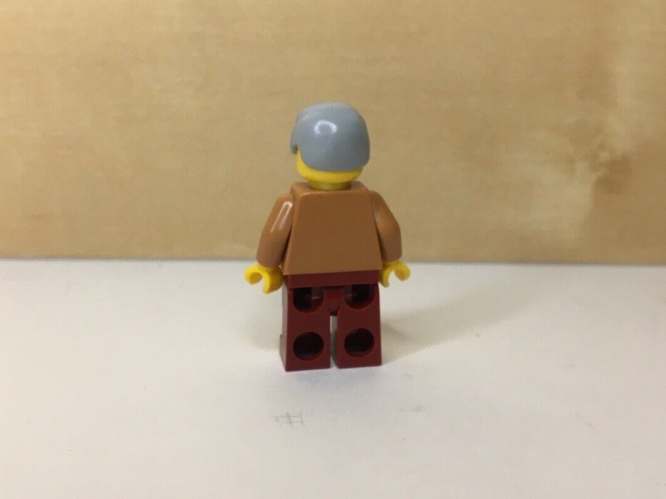 LEGO City - grandfather argyle sweater minifigure cty0659, from set ...