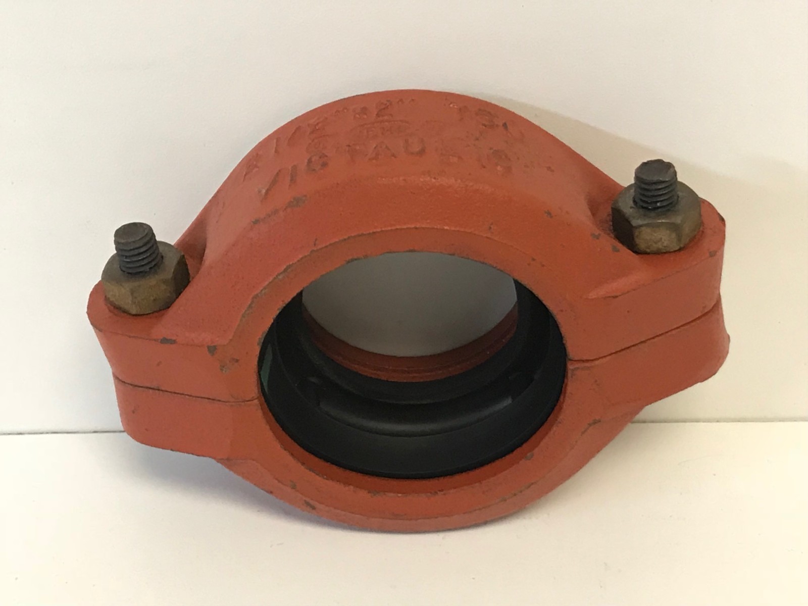 NEW OLD STOCK! VICTAULIC 2-1/2"X2" VICTAULIC PIPE CLAMP # 750 2.5"X2 ...