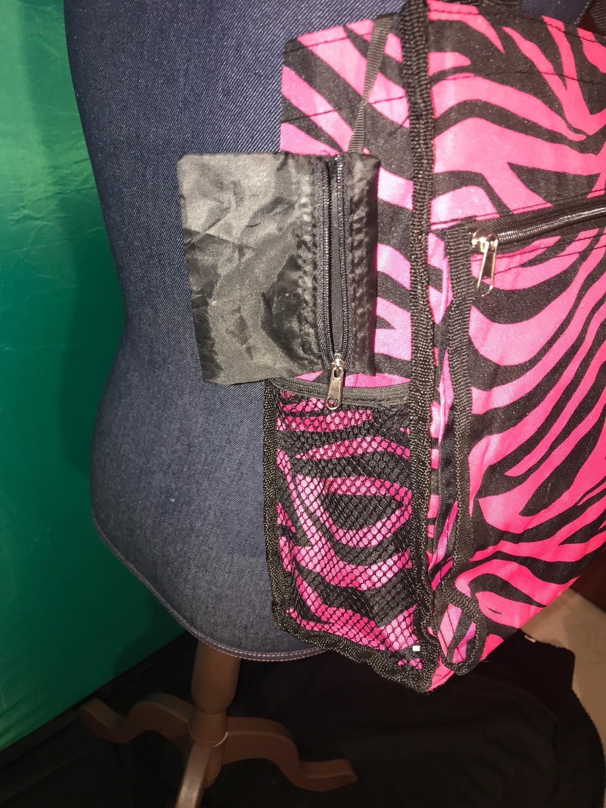 PINK ZEBRA STRIPE LUNCH OR GYM BAG | eBay