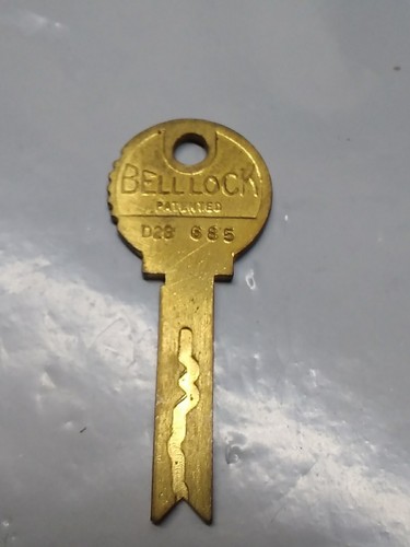 Bell Lock Key Antique Slot Machine Jukebox Penny Arcade # D2B685 D2B ...