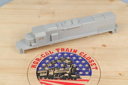 T&D Models HO Scale SD40-2 with Dynamic Brakes, Shell Only Lot 32 | eBay