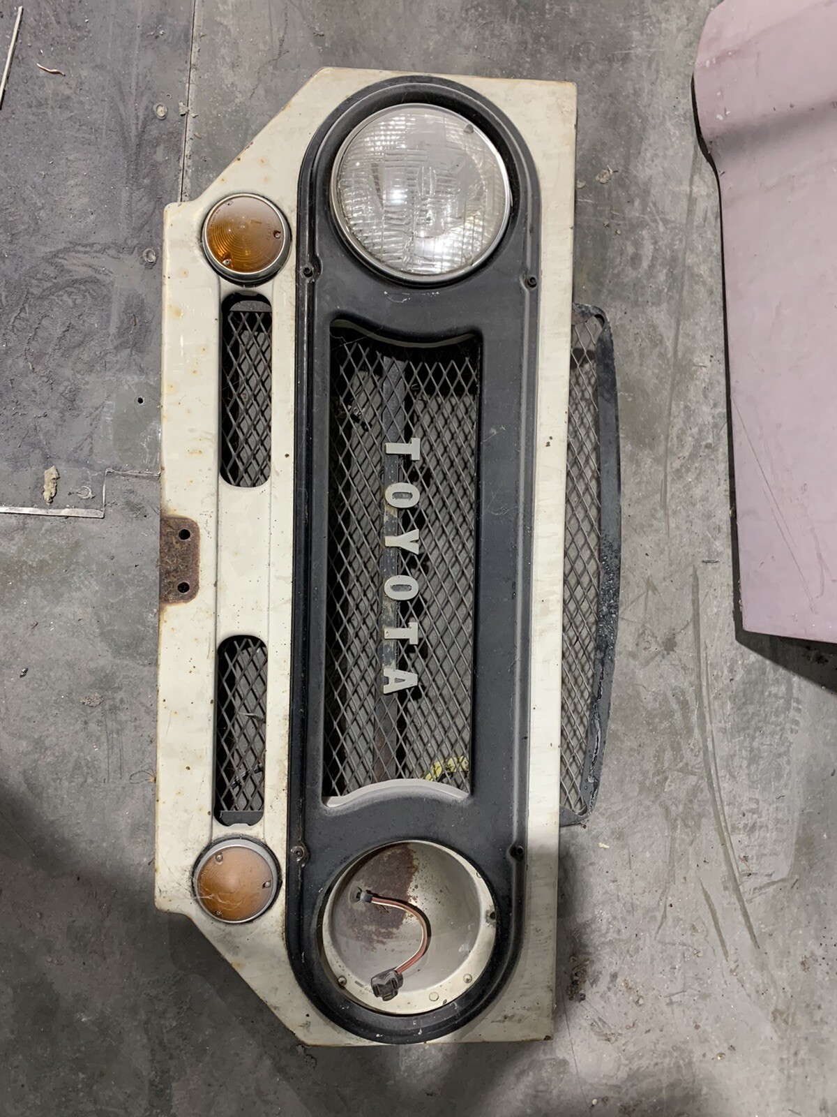 Vintage Toyota Land Cruiser FJ40 Front End Bib Grill Grille Lights Part ...