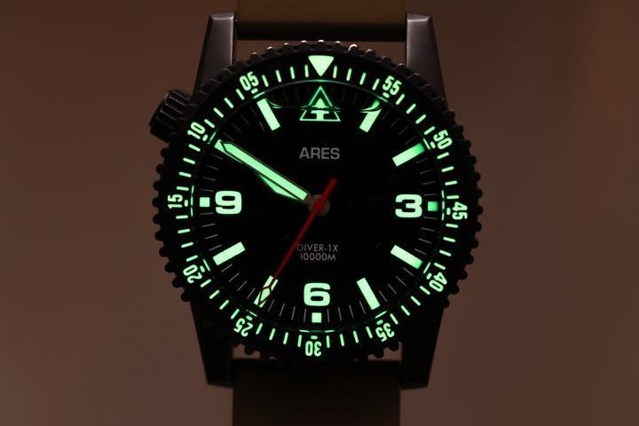ARES Diver-1X Quartz Watch Liquid Filled Black Dial Swiss made ...