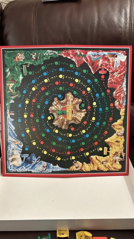 Vintage "DIZZY DIZZY DINOSAUR" game. With wind up Dinosaur. By MB 1987 ...