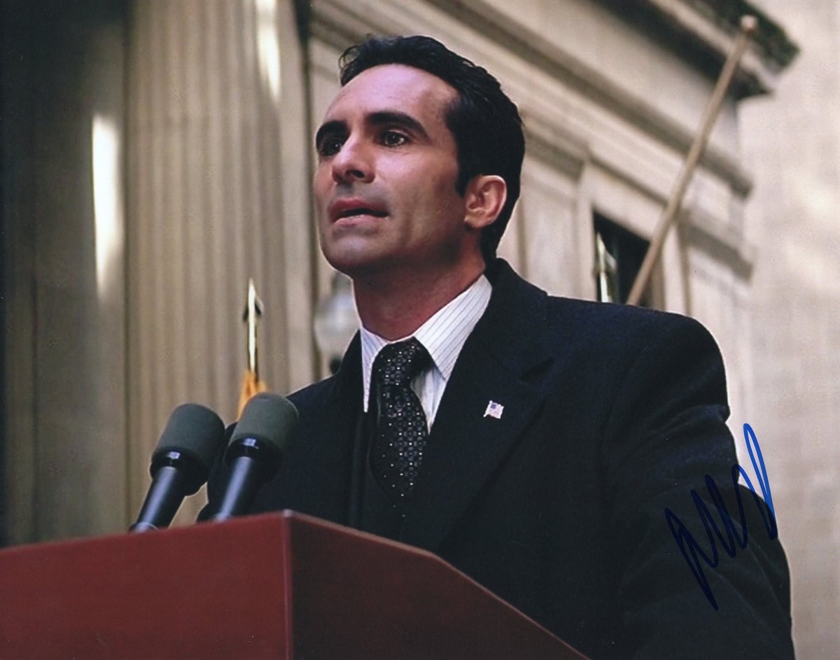 Nestor Carbonell Batman