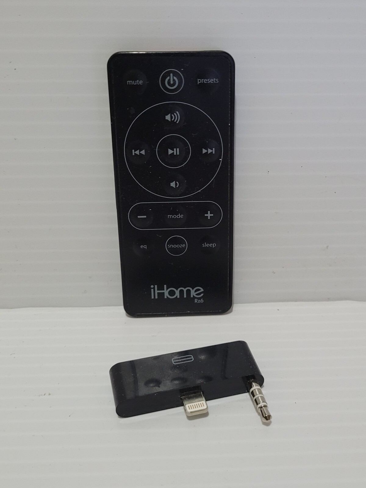iHOME RZ6 Remote Control With 4XEM iPhone 6 Audio Adapter | eBay