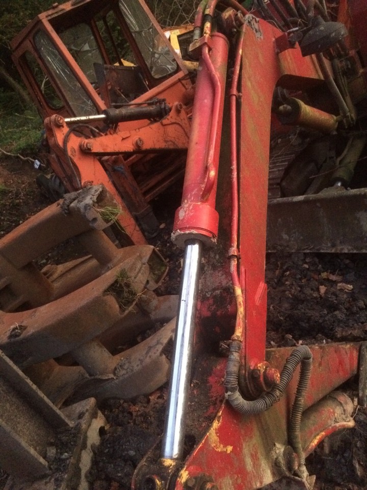 Nissan N21ss Mini Digger Excavator Dismantling For Parts !! Dipper Ram ...