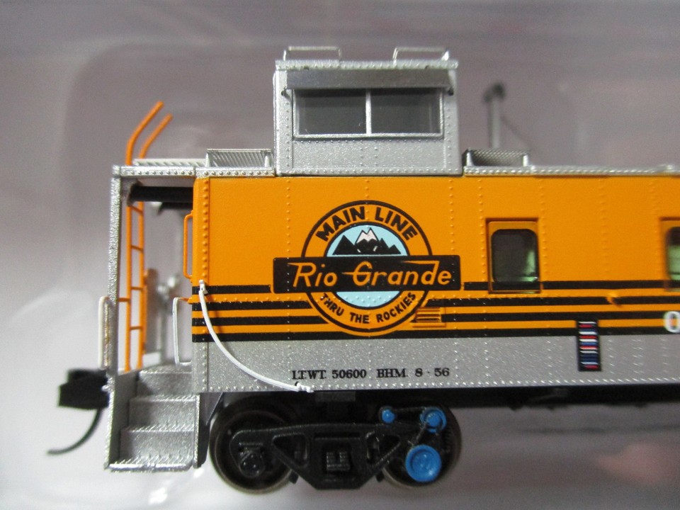 Trainworx # 31401-50 Rio Grande Caboose 4 Stripe Caboose lighted N ...