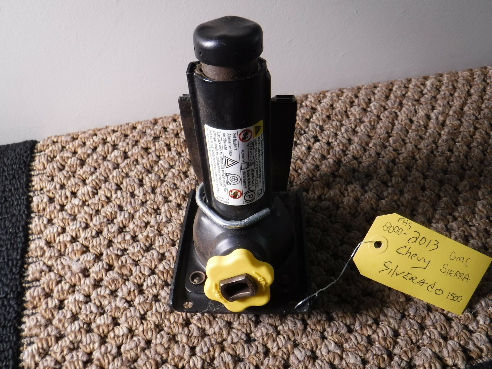 99-14 SUBURBAN TAHOE SILVERADO YUKON ESCALADE 1500 SPARE TIRE BOTTLE ...