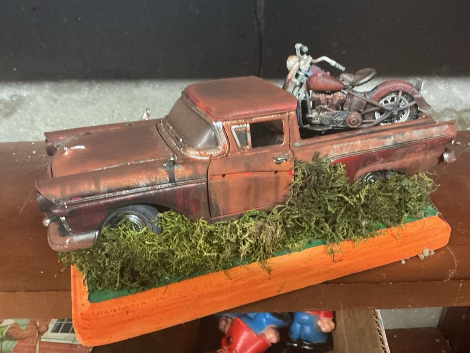 BARN FRESH JUNK YARD SCENE RUSTY PATINA TOY CAR DIARAMA | eBay