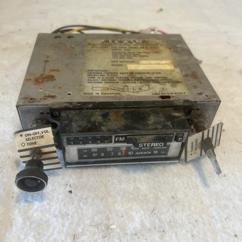 VTG Audiovox 8 Track Car Stereo Tape Player AM FM Radio Model 2000 C ...