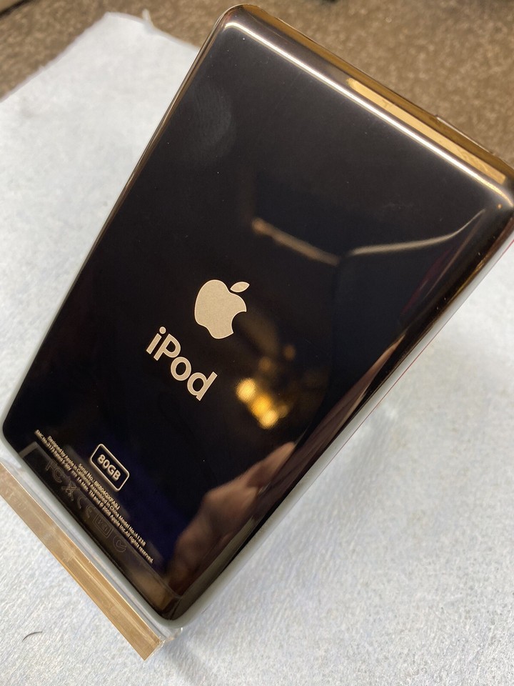 Apple iPod Classic 6th Generation RED/B (80 GB) MB147LL - Excellent ...