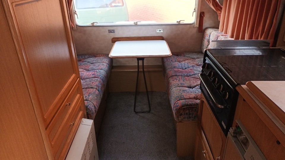 VW Motorhome NAV 4 Berth Campervan for hire Compass Navigator 310 5.3M ...