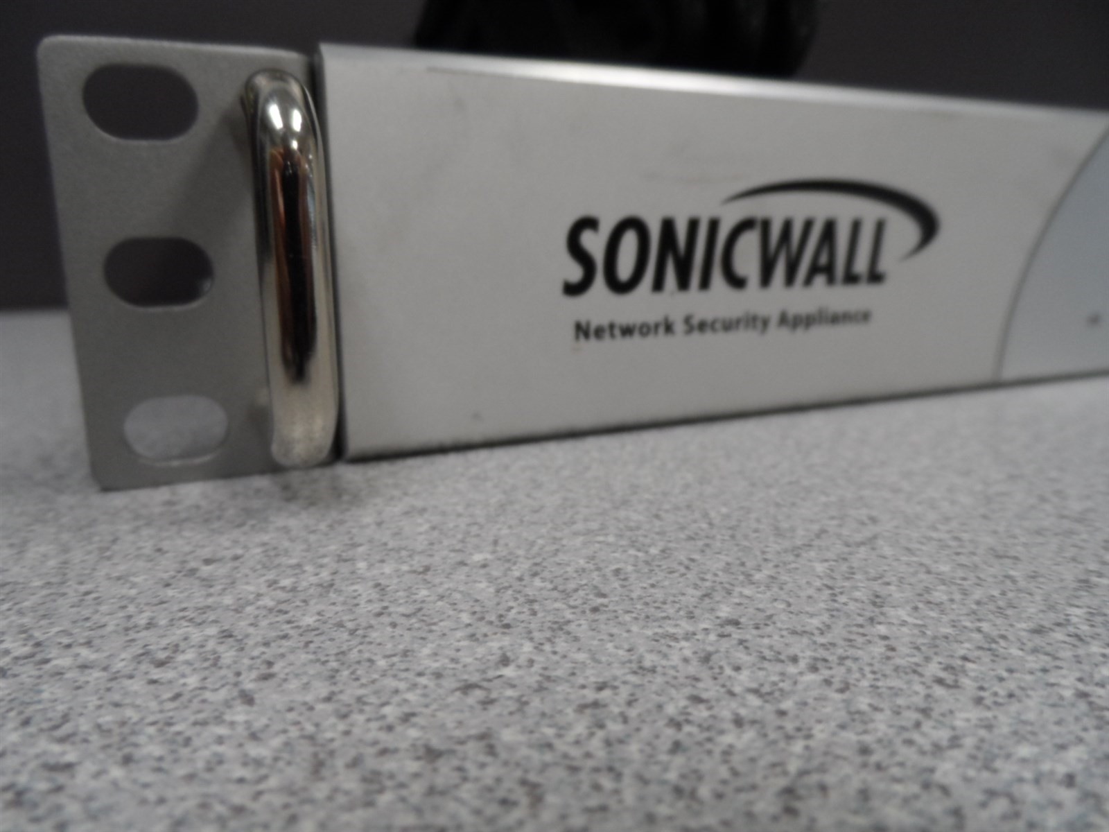 SONICWALL NSA 2400 Network Security Appliance Firewall 1RK25-084 ...