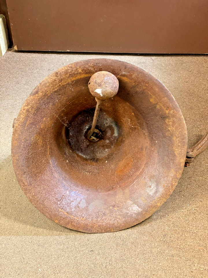 Vintage Large Cast Iron Dinner Bell | eBay