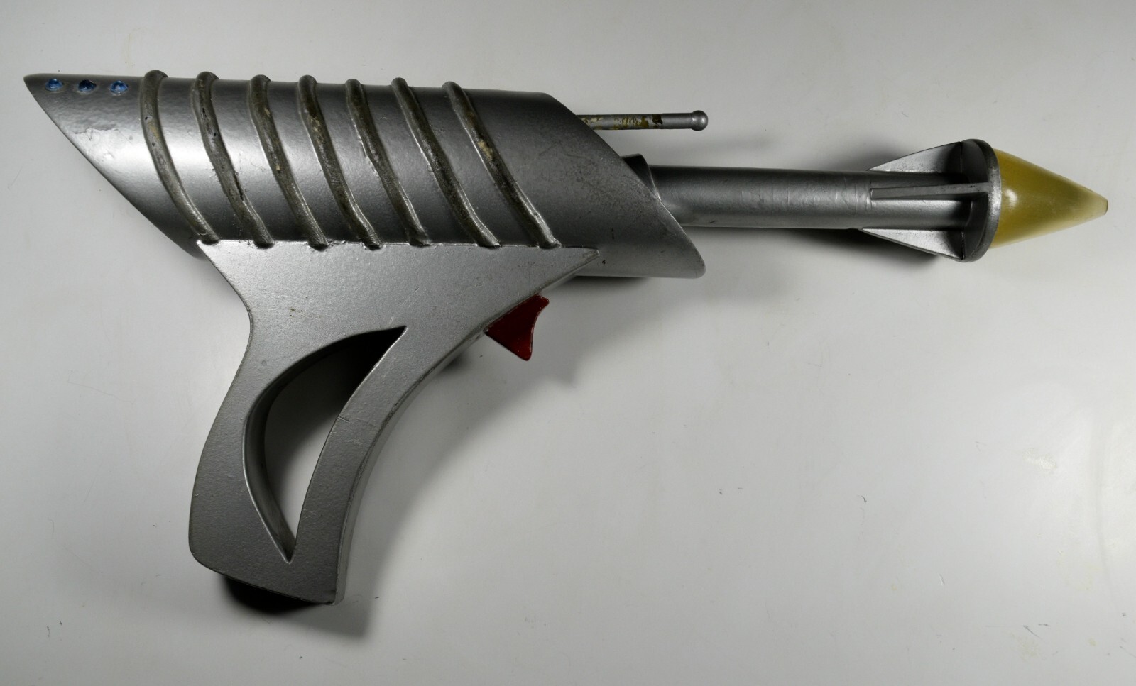 Vintage Ray Gun Futuristic Sci-Fi Lost in Space | eBay