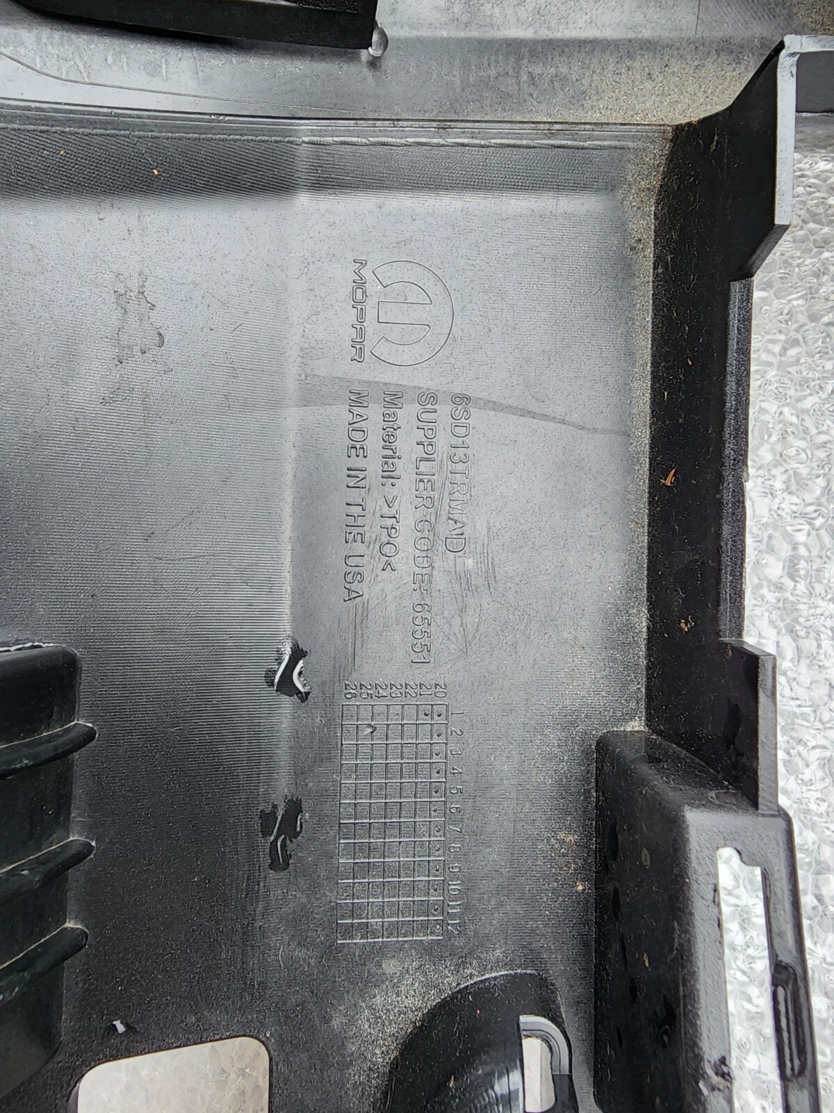 2021-2023 JEEP GRAND CHEROKEE L FRONT BUMPER COVER OEM 68538437AA. NO ...