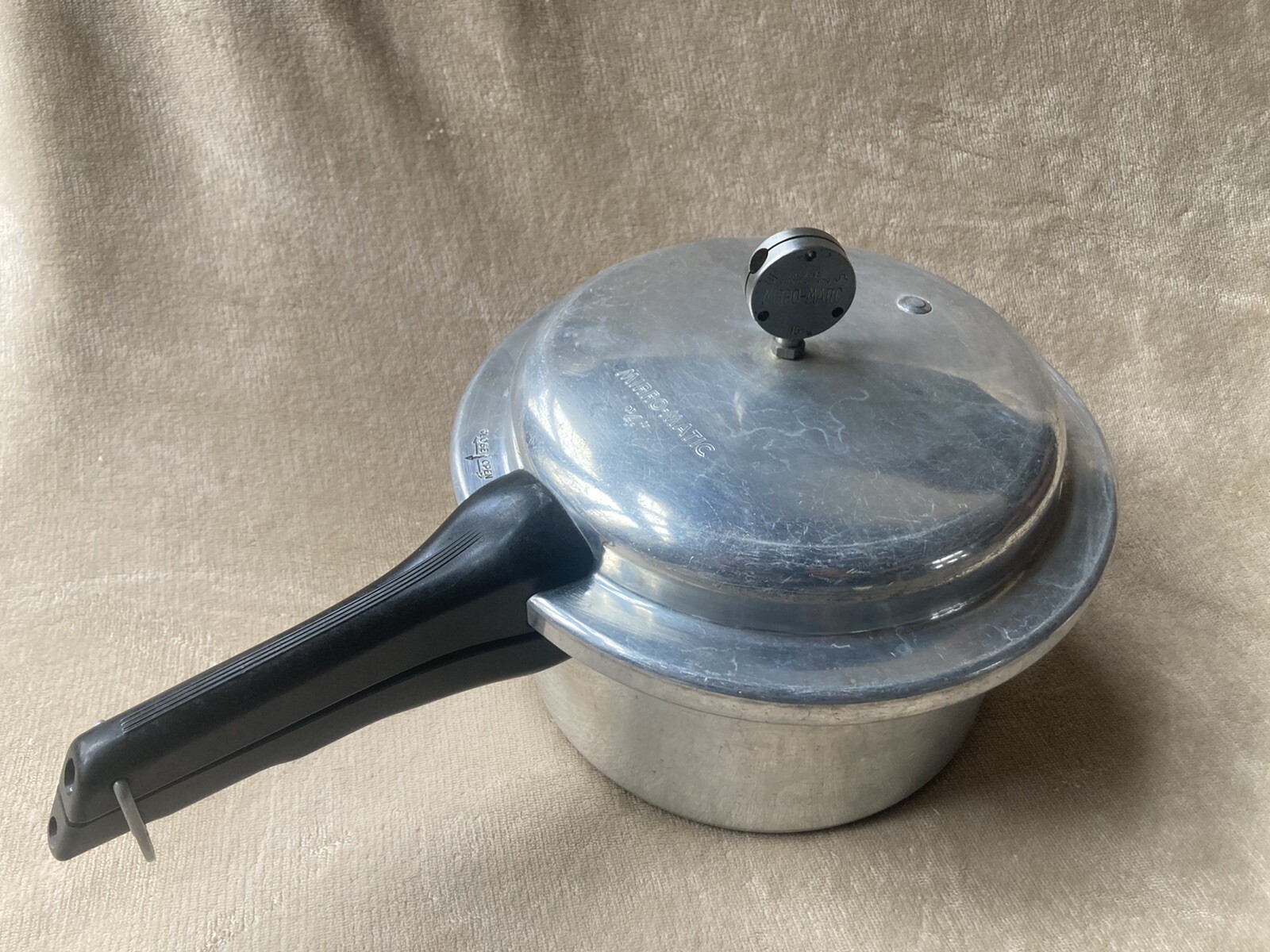 Vintage Mirro-Matic 4 Quart Pressure Cooker 394M Cooking Pot Aluminum 4 ...