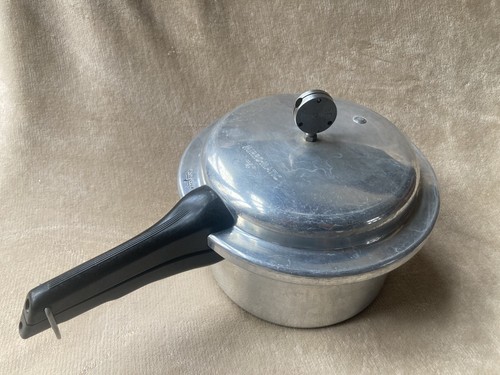 Vintage Mirro-Matic 4 Quart Pressure Cooker 394M Cooking Pot Aluminum 4 ...