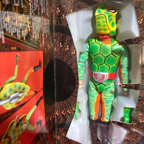 Medicom Toy RAH220 Destron Monster Kame Bazooka Kamen Rider V3 Action ...