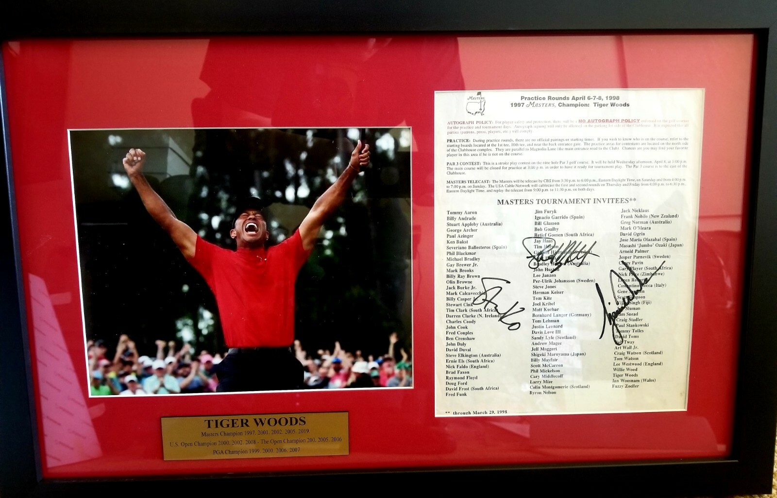 Tiger Woods Golf Memorabilia & Signed Golf Collectibles