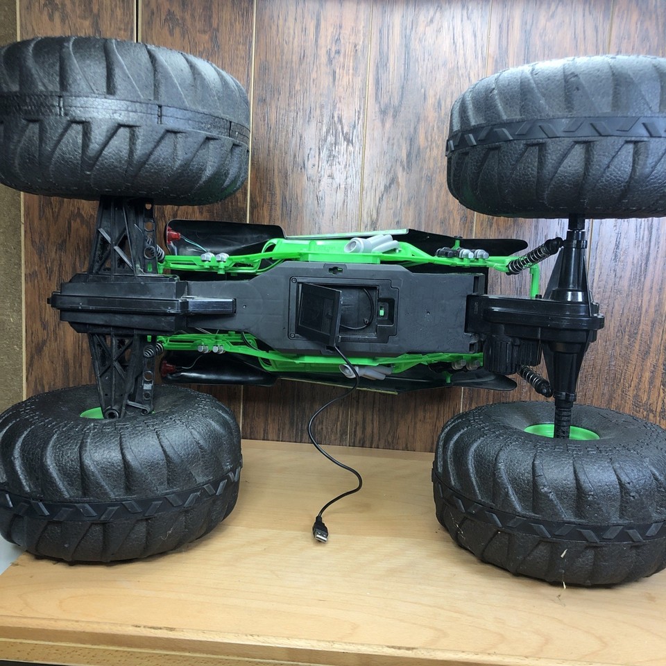 Monster Jam Mega Grave Digger 1:6 Scale All-Terrain RC Monster Truck | eBay