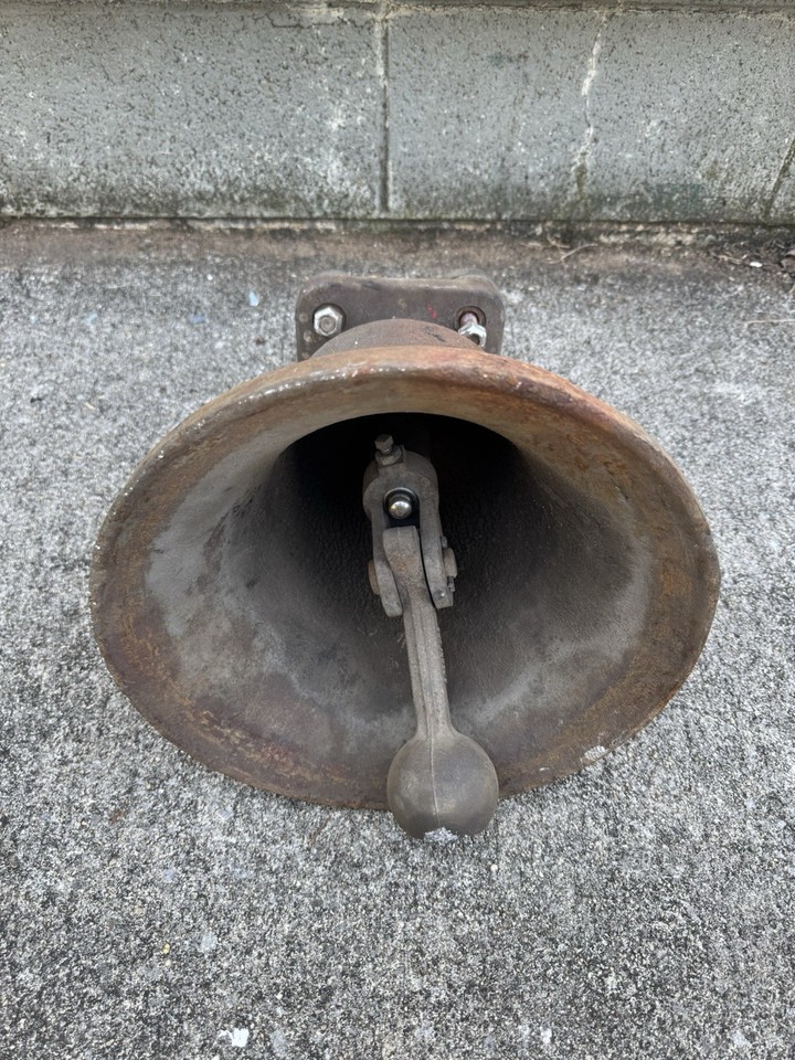 Union Pacific SD9043MAC EMD Steel Locomotive Train Bell | eBay