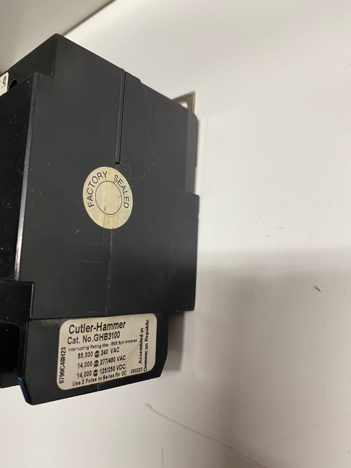 Cutler-Hammer GHB3100 100 Amp 277/480 VAC 3 Pole Circuit Breaker ...