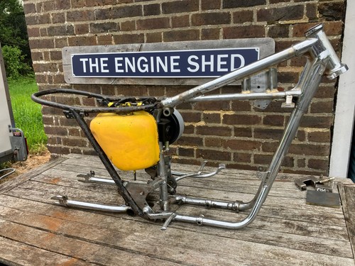 Triumph unit 650 Trophy/Bonneville desert racer project, frame, oil ...